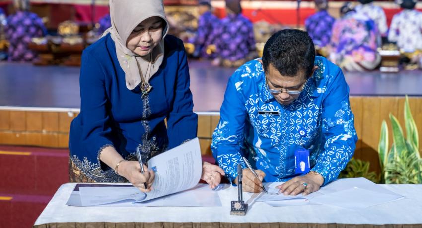 Fakultas Bahasa dan Seni Universitas Negeri Yogyakarta (FBS UNY) Selenggarakan Studium Generale ...